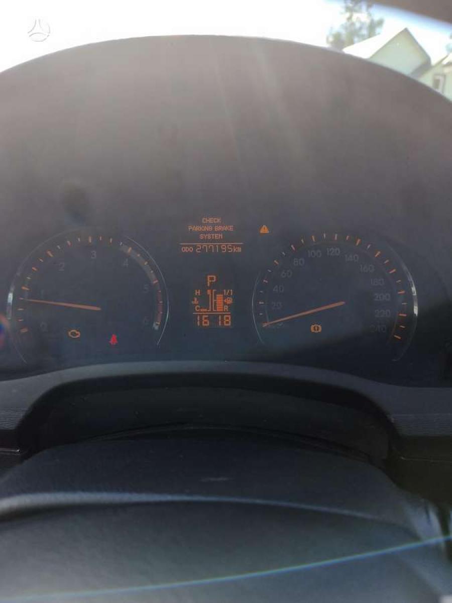 Balts Toyota Avensis 2011 Kupiškis, ar dzinēja tilpumu 2.23 L un nobraukumu 277 tūkst. km par 3300 €, foto 18 vietnē AUTOMOTO.COM.LV
