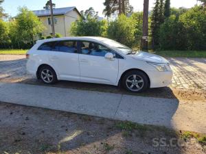 White Toyota Avensis 2011 in Liepaja, with an engine capacity of 2.00 L and mileage of 157 thousand km for 4000 €, photo  on AUTOMOTO.COM.LV