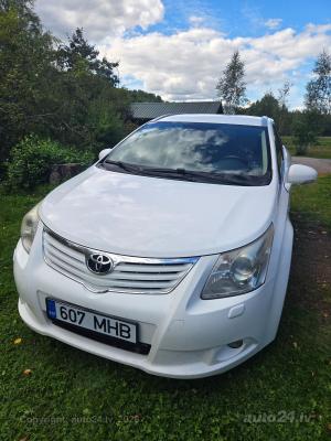 White Toyota Avensis 2011 in Tallinn, with an engine capacity of 2.20 L and mileage of 291 thousand km for 6000 €, photo  on AUTOMOTO.COM.LV