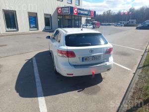 Белый Тойота Авенсис 2011 в Рига, объемом двигателя 2.00 л и пробегом 269 тыс. км за 3300 €, фото 3 на AUTOMOTO.COM.LV