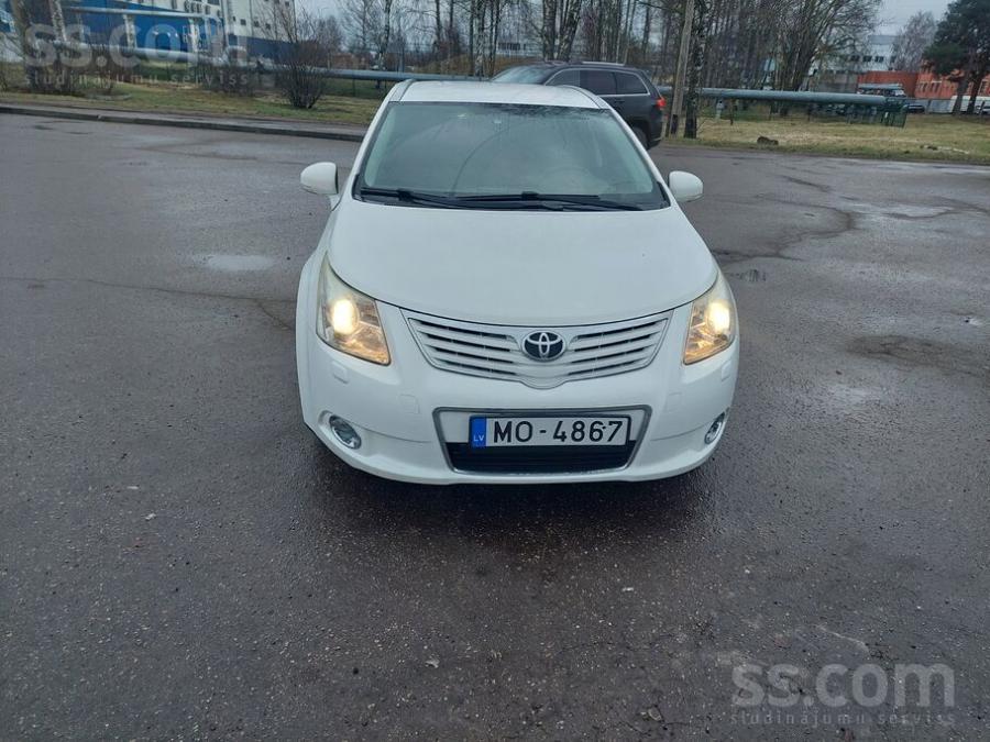 Белый Тойота Авенсис 2011 в Рига, объемом двигателя 2.00 л и пробегом 269 тыс. км за 3300 €, фото 8 на AUTOMOTO.COM.LV