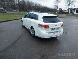 Белый Тойота Авенсис 2011 в Рига, объемом двигателя 2.00 л и пробегом 269 тыс. км за 3300 €, фото 12 на AUTOMOTO.COM.LV