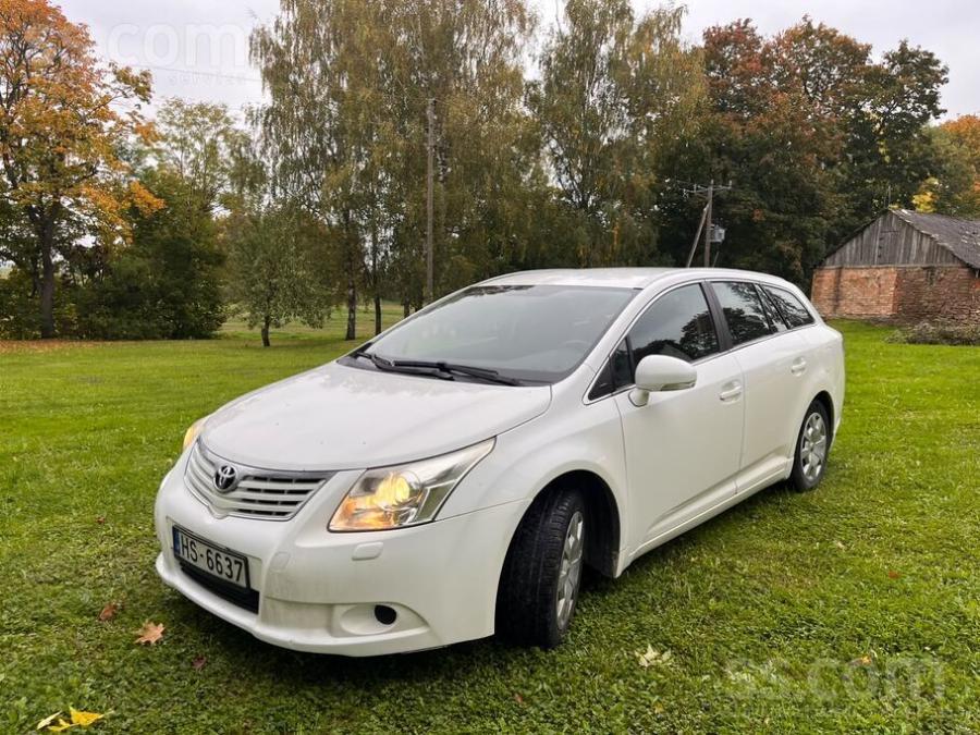 Белый Тойота Авенсис 2011 в Елгава, объемом двигателя 1.80 л и пробегом 277 тыс. км за 4200 €, фото 5 на AUTOMOTO.COM.LV