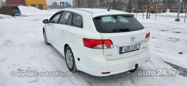 White Toyota Avensis 2012 in Tallinn, with an engine capacity of 1.60 L and mileage of 372 thousand km for 4900 €, photo 6 on AUTOMOTO.COM.LV
