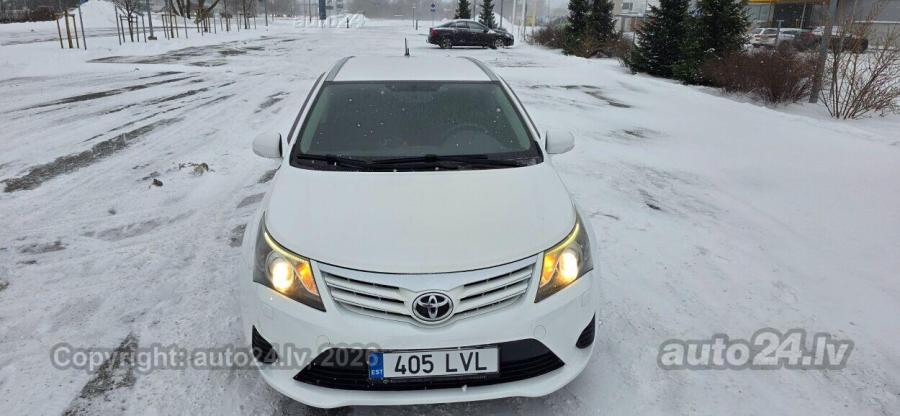 White Toyota Avensis 2012 in Tallinn, with an engine capacity of 1.60 L and mileage of 372 thousand km for 4900 €, photo 12 on AUTOMOTO.COM.LV