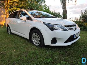 Balts Toyota Avensis 2012 Rīga, ar dzinēja tilpumu 2.00 L un nobraukumu 268 tūkst. km par 6000 €, foto 2 vietnē AUTOMOTO.COM.LV