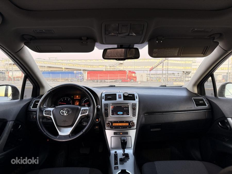 Белый Тойота Авенсис 2012 в Таллин, объемом двигателя 2.20 л и пробегом 270 тыс. км за 5600 €, фото 8 на AUTOMOTO.COM.LV