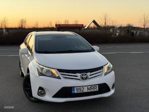 Белый Тойота Авенсис 2012 в Таллин, объемом двигателя 2.20 л и пробегом 270 тыс. км за 5600 €, фото 13 на AUTOMOTO.COM.LV