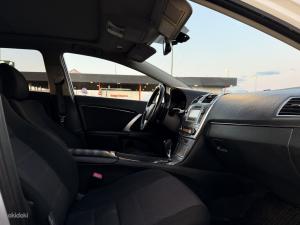Белый Тойота Авенсис 2012 в Таллин, объемом двигателя 2.20 л и пробегом 270 тыс. км за 5600 €, фото 18 на AUTOMOTO.COM.LV