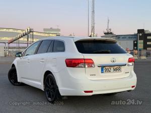 Balts Toyota Avensis 2012 Tallina, ar dzinēja tilpumu 2.20 L un nobraukumu 272 tūkst. km par 5400 €, foto 5 vietnē AUTOMOTO.COM.LV