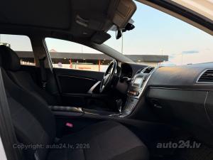 Белый Тойота Авенсис 2012 в Таллин, объемом двигателя 2.20 л и пробегом 272 тыс. км за 5400 €, фото 9 на AUTOMOTO.COM.LV