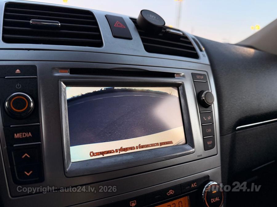 Белый Тойота Авенсис 2012 в Таллин, объемом двигателя 2.20 л и пробегом 272 тыс. км за 5400 €, фото 11 на AUTOMOTO.COM.LV