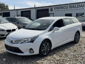 Белый Тойота Авенсис 2012 в Утена, объемом двигателя 2.00 л и пробегом 290 тыс. км за 3990 €, фото 6 на AUTOMOTO.COM.LV