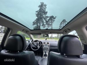 Balts Toyota Avensis 2012 Tallina, ar dzinēja tilpumu 2.20 L un nobraukumu 250 tūkst. km par 2890 €, foto 5 vietnē AUTOMOTO.COM.LV