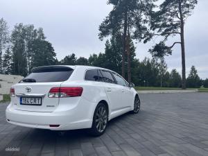 Balts Toyota Avensis 2012 Tallina, ar dzinēja tilpumu 2.20 L un nobraukumu 250 tūkst. km par 2890 €, foto 8 vietnē AUTOMOTO.COM.LV