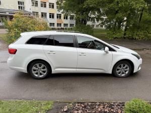 Balts Toyota Avensis 2013 Rīga, ar dzinēja tilpumu 2.00 L un nobraukumu 257 tūkst. km par 5000 €, foto 3 vietnē AUTOMOTO.COM.LV