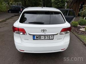Balts Toyota Avensis 2013 Rīga, ar dzinēja tilpumu 2.00 L un nobraukumu 257 tūkst. km par 5000 €, foto 7 vietnē AUTOMOTO.COM.LV