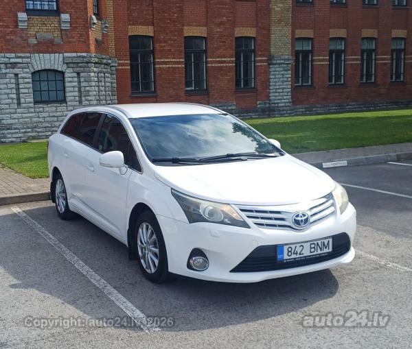 White Toyota Avensis 2013 in Tallinn, with an engine capacity of 1.80 L and mileage of 285 thousand km for 7300 €, photo 1 on AUTOMOTO.COM.LV