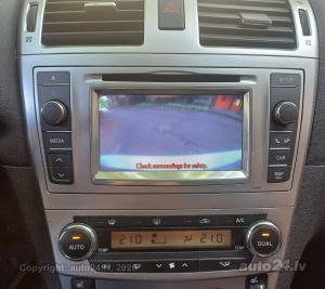 Белый Тойота Авенсис 2013 в Таллин, объемом двигателя 1.80 л и пробегом 285 тыс. км за 7300 €, фото 10 на AUTOMOTO.COM.LV