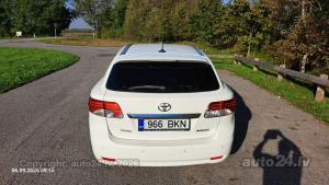 Balts Toyota Avensis 2013 Kohtla-Jerve, ar dzinēja tilpumu 2.00 L un nobraukumu 320 tūkst. km par 3170 €, foto 5 vietnē AUTOMOTO.COM.LV