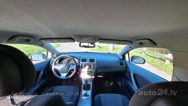 Белый Тойота Авенсис 2013 в Кохтла-Ярве, объемом двигателя 2.00 л и пробегом 320 тыс. км за 3170 €, фото 10 на AUTOMOTO.COM.LV