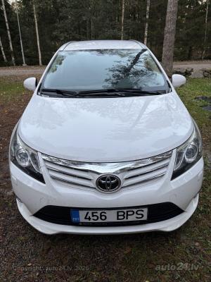 White Toyota Avensis 2013 in Tallinn, with an engine capacity of 1.80 L and mileage of 316 thousand km for 5500 €, photo 4 on AUTOMOTO.COM.LV