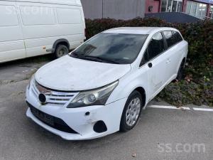 Белый Тойота Авенсис 2013 в Рига, объемом двигателя 1.60 л и пробегом 0 тыс. км за 990 €, фото 1 на AUTOMOTO.COM.LV