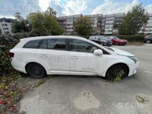 Balts Toyota Avensis 2013 Rīga, ar dzinēja tilpumu 1.60 L un nobraukumu 0 tūkst. km par 990 €, foto 5 vietnē AUTOMOTO.COM.LV