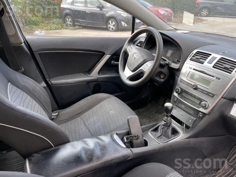 Balts Toyota Avensis 2013 Rīga, ar dzinēja tilpumu 1.60 L un nobraukumu 0 tūkst. km par 990 €, foto 8 vietnē AUTOMOTO.COM.LV