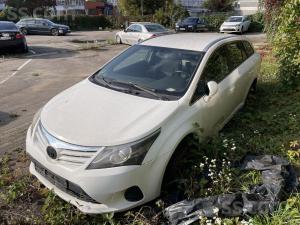 Белый Тойота Авенсис 2013 в Рига, объемом двигателя 1.60 л и пробегом 0 тыс. км за 990 €, фото 6 на AUTOMOTO.COM.LV