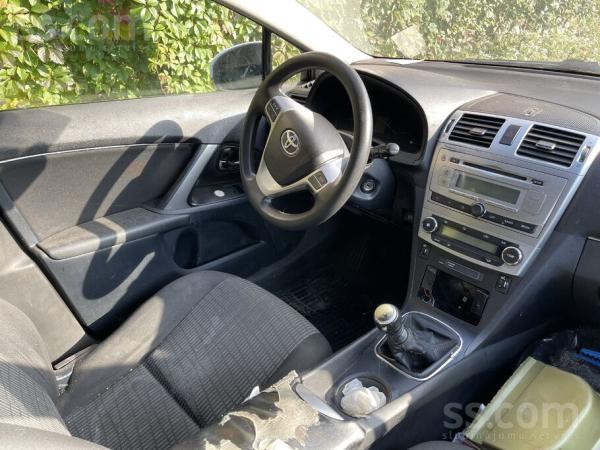 Balts Toyota Avensis 2013 Rīga, ar dzinēja tilpumu 1.60 L un nobraukumu 0 tūkst. km par 990 €, foto 7 vietnē AUTOMOTO.COM.LV