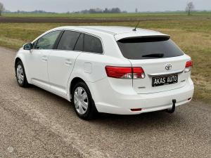 Balts Toyota Avensis 2014 Vilkaviškis, ar dzinēja tilpumu 2.00 L un nobraukumu 292 tūkst. km par 5600 €, foto 4 vietnē AUTOMOTO.COM.LV
