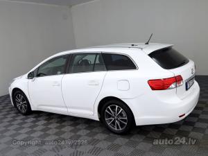 Balts Toyota Avensis 2014 Tallina, ar dzinēja tilpumu 1.80 L un nobraukumu 342 tūkst. km par 3499 €, foto 5 vietnē AUTOMOTO.COM.LV