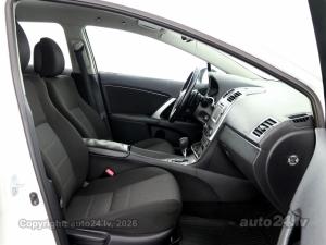 Balts Toyota Avensis 2014 Tallina, ar dzinēja tilpumu 1.80 L un nobraukumu 342 tūkst. km par 3499 €, foto 7 vietnē AUTOMOTO.COM.LV