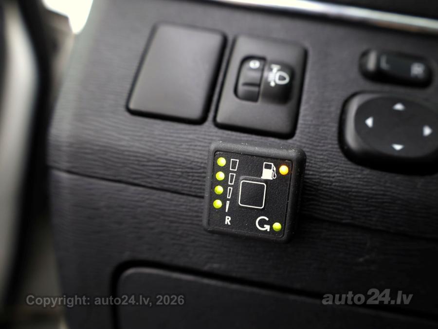 Balts Toyota Avensis 2014 Tallina, ar dzinēja tilpumu 1.80 L un nobraukumu 342 tūkst. km par 3499 €, foto 12 vietnē AUTOMOTO.COM.LV