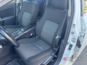 Balts Toyota Avensis 2014 Tallina, ar dzinēja tilpumu 1.80 L un nobraukumu 350 tūkst. km par 4490 €, foto 11 vietnē AUTOMOTO.COM.LV