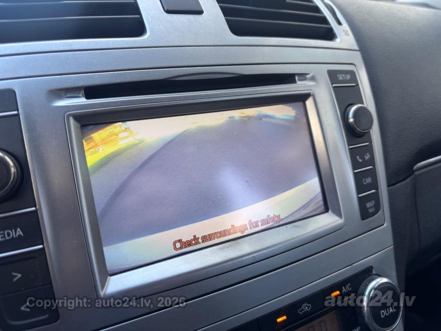 Balts Toyota Avensis 2014 Tallina, ar dzinēja tilpumu 1.80 L un nobraukumu 350 tūkst. km par 4490 €, foto 12 vietnē AUTOMOTO.COM.LV