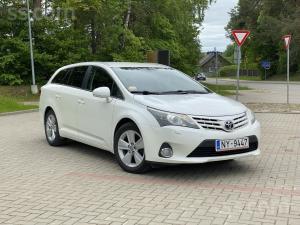 Белый Тойота Авенсис 2014 в Валка, объемом двигателя 2.00 л и пробегом 205 тыс. км за 6300 €, фото  на AUTOMOTO.COM.LV