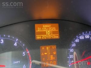 Белый Тойота Авенсис 2014 в Валка, объемом двигателя 2.00 л и пробегом 205 тыс. км за 6300 €, фото 6 на AUTOMOTO.COM.LV