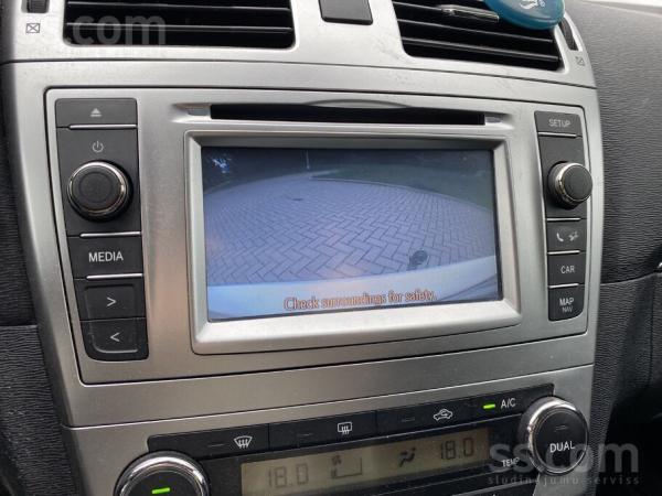 Белый Тойота Авенсис 2014 в Валка, объемом двигателя 2.00 л и пробегом 205 тыс. км за 6300 €, фото 6 на AUTOMOTO.COM.LV
