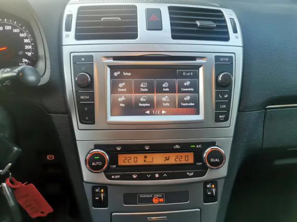 Белый Тойота Авенсис 2014 в Кулдига, объемом двигателя 2.00 л и пробегом 255 тыс. км за 7000 €, фото 9 на AUTOMOTO.COM.LV