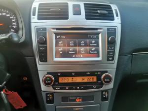 Белый Тойота Авенсис 2014 в Кулдига, объемом двигателя 2.00 л и пробегом 255 тыс. км за 7000 €, фото 10 на AUTOMOTO.COM.LV