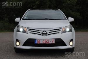 Balts Toyota Avensis 2014 Rīga, ar dzinēja tilpumu 2.00 L un nobraukumu 247 tūkst. km par 5990 €, foto 6 vietnē AUTOMOTO.COM.LV