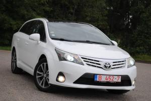 Balts Toyota Avensis 2014 Rīga, ar dzinēja tilpumu 2.00 L un nobraukumu 247 tūkst. km par 5990 €, foto 5 vietnē AUTOMOTO.COM.LV