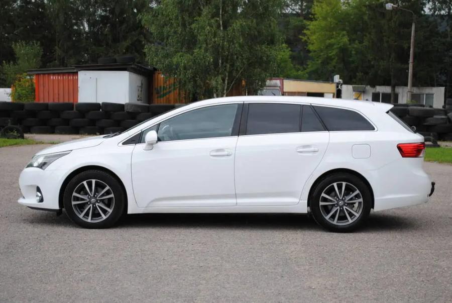 Balts Toyota Avensis 2014 Rīga, ar dzinēja tilpumu 2.00 L un nobraukumu 247 tūkst. km par 5990 €, foto 7 vietnē AUTOMOTO.COM.LV