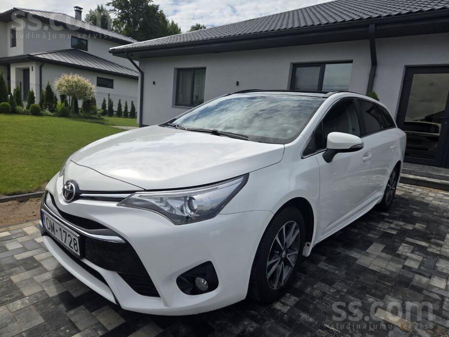 Белый Тойота Авенсис 2015 в Рига, объемом двигателя 1.60 л и пробегом 177 тыс. км за 8200 €, фото 5 на AUTOMOTO.COM.LV
