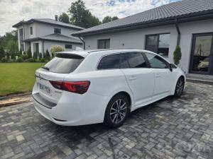 Белый Тойота Авенсис 2015 в Рига, объемом двигателя 1.60 л и пробегом 177 тыс. км за 8200 €, фото 11 на AUTOMOTO.COM.LV