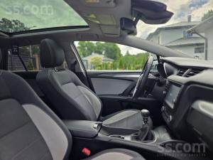 Белый Тойота Авенсис 2015 в Рига, объемом двигателя 1.60 л и пробегом 177 тыс. км за 8200 €, фото 17 на AUTOMOTO.COM.LV