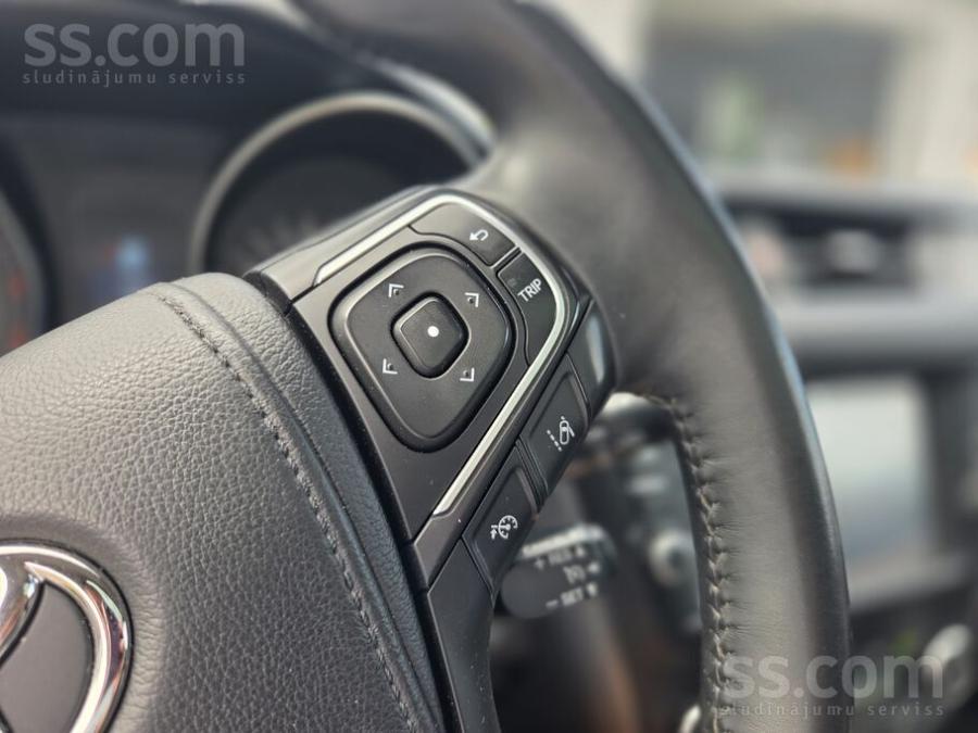 Белый Тойота Авенсис 2015 в Рига, объемом двигателя 1.60 л и пробегом 177 тыс. км за 8200 €, фото 27 на AUTOMOTO.COM.LV