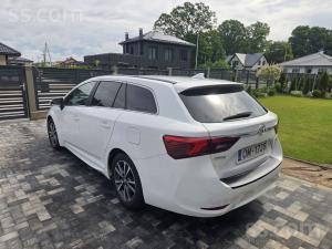 Белый Тойота Авенсис 2015 в Рига, объемом двигателя 1.60 л и пробегом 177 тыс. км за 8200 €, фото 30 на AUTOMOTO.COM.LV